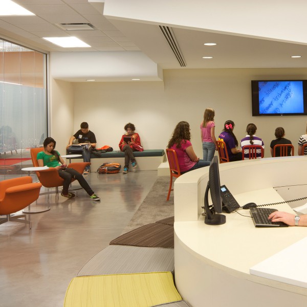 Beyond Whiteboards and Study Rooms: Taking Collaborative Spaces to the ...