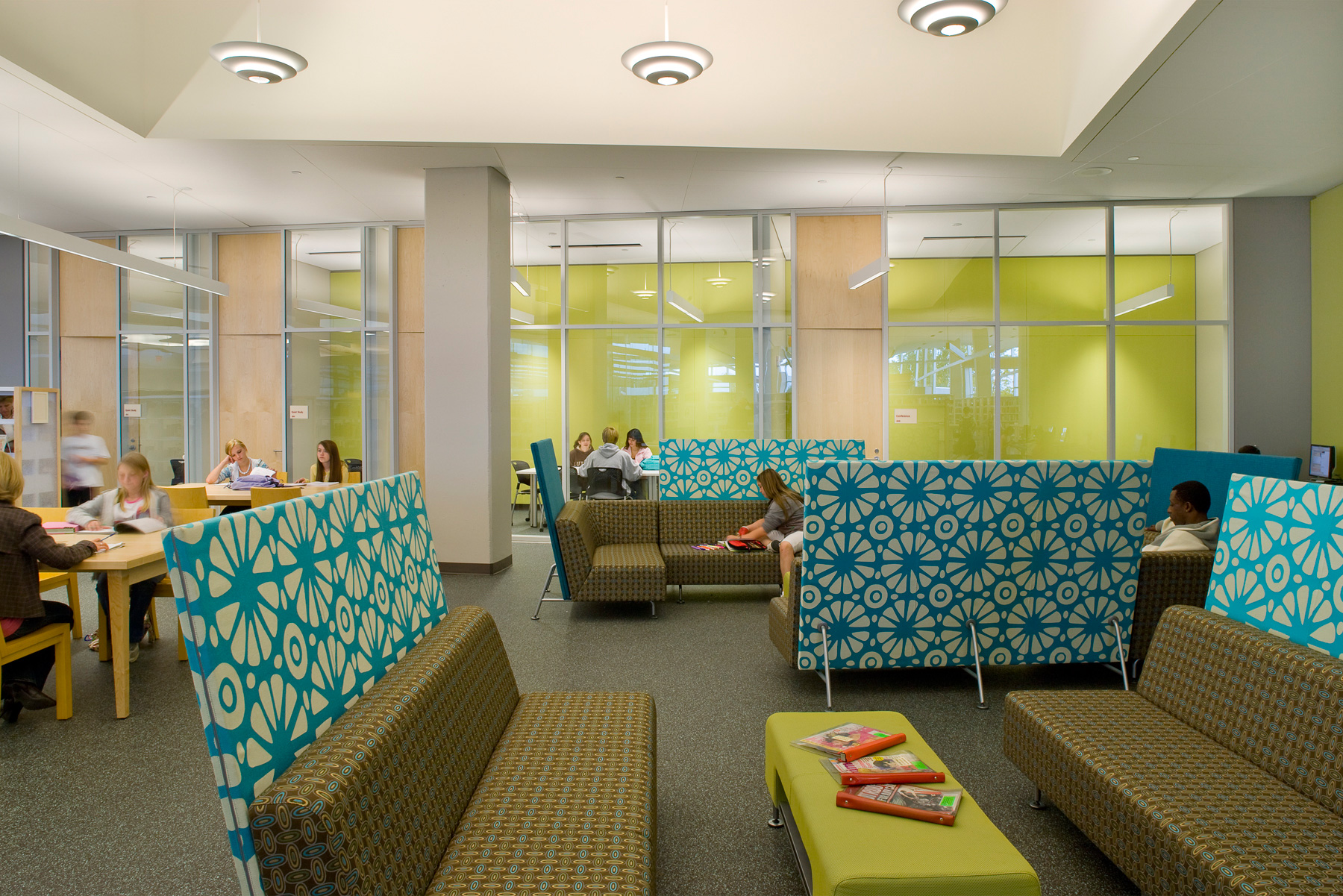 Beyond Whiteboards and Study Rooms: Taking Collaborative Spaces to the ...