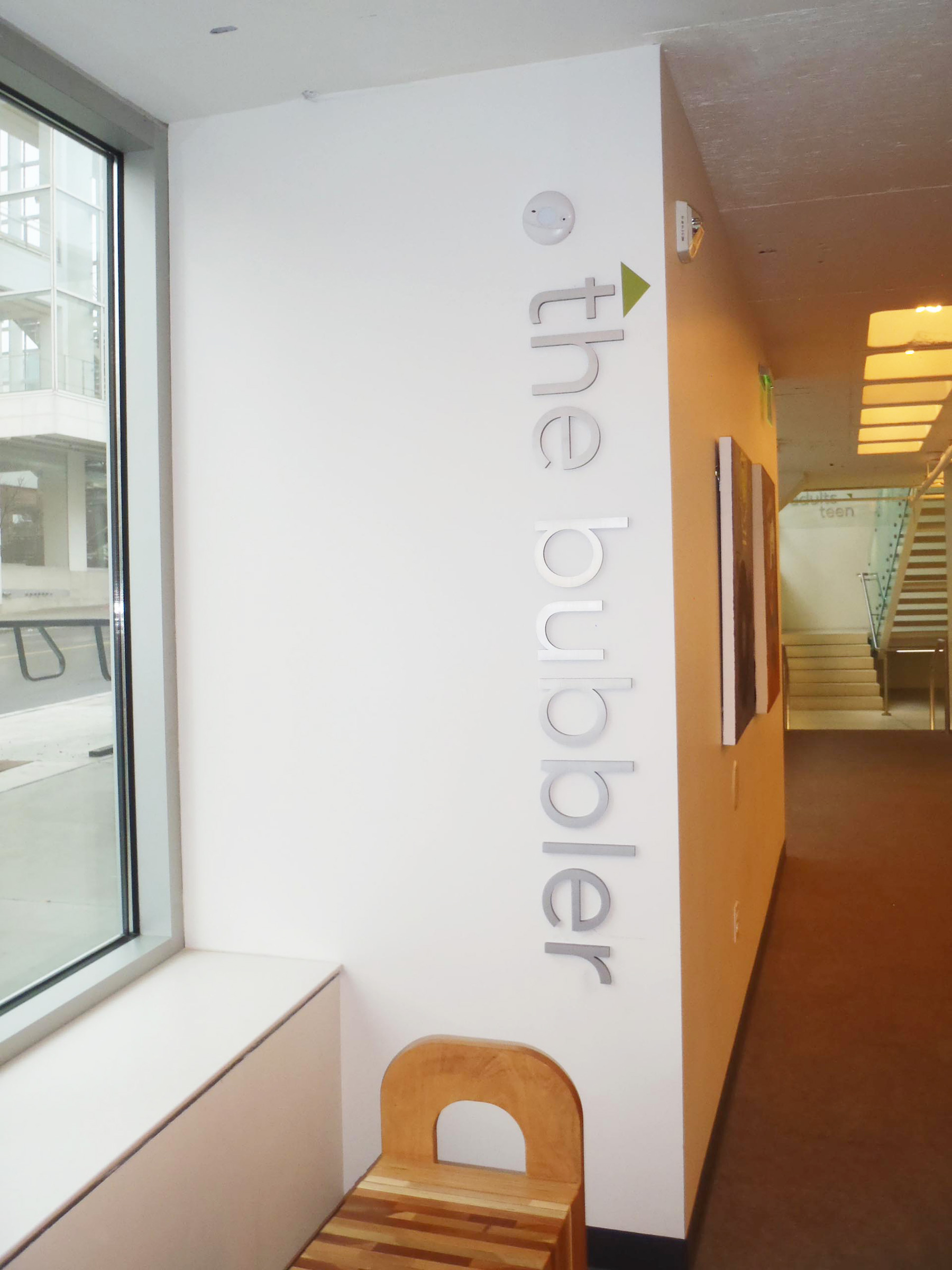 Wayfinding & Wayshowing 101 - Ideas & Inspiration from Demco