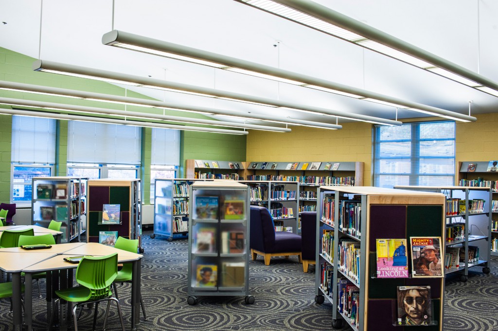 How to Spruce Up Popular Materials & Book Displays - Ideas ...