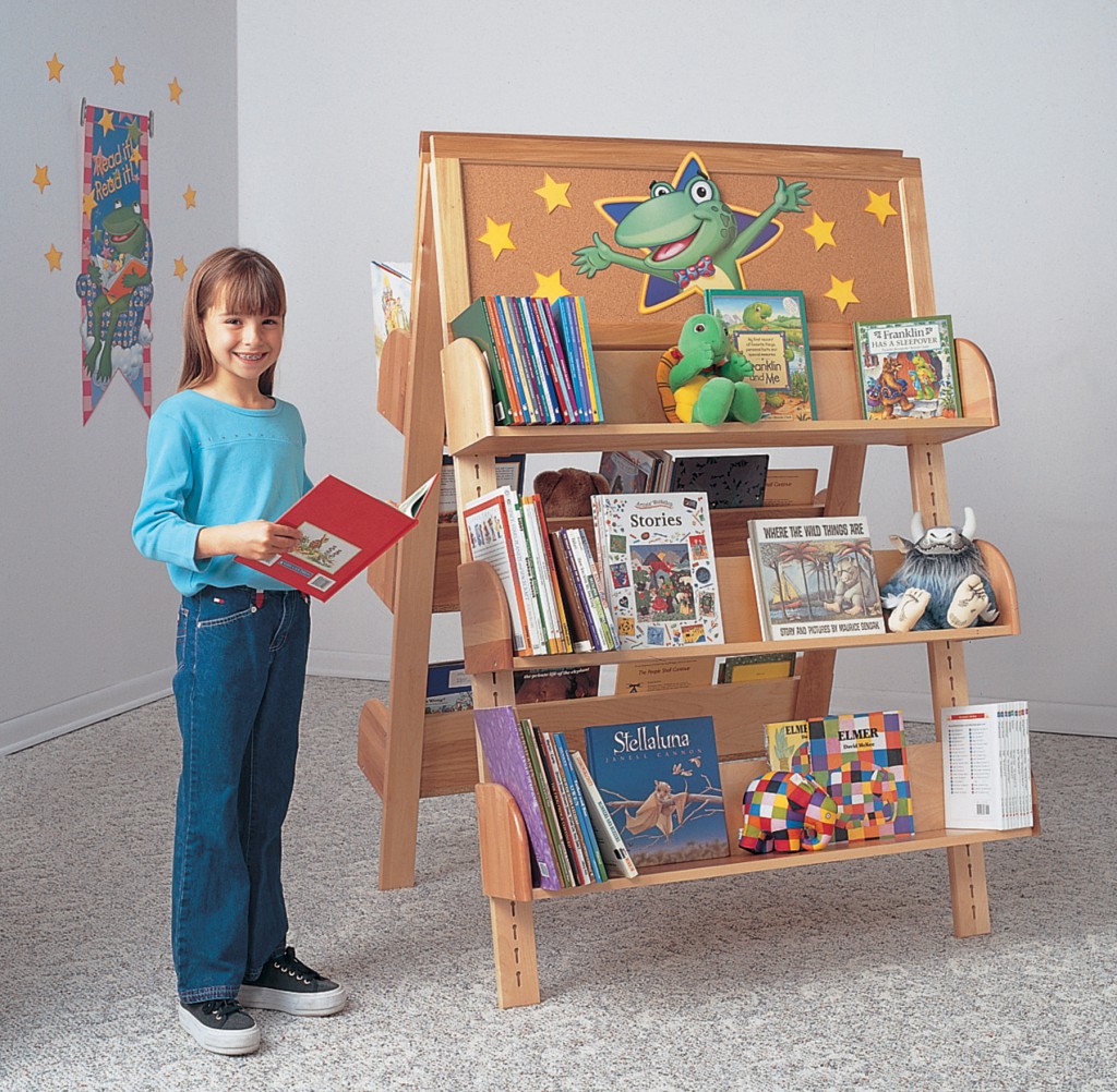 How to Spruce Up Popular Materials & Book Displays - Ideas ...