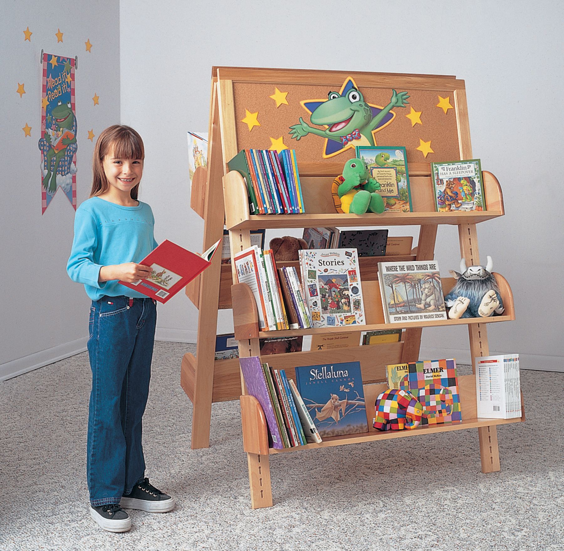 How to Spruce Up Popular Materials & Book Displays - Ideas ...