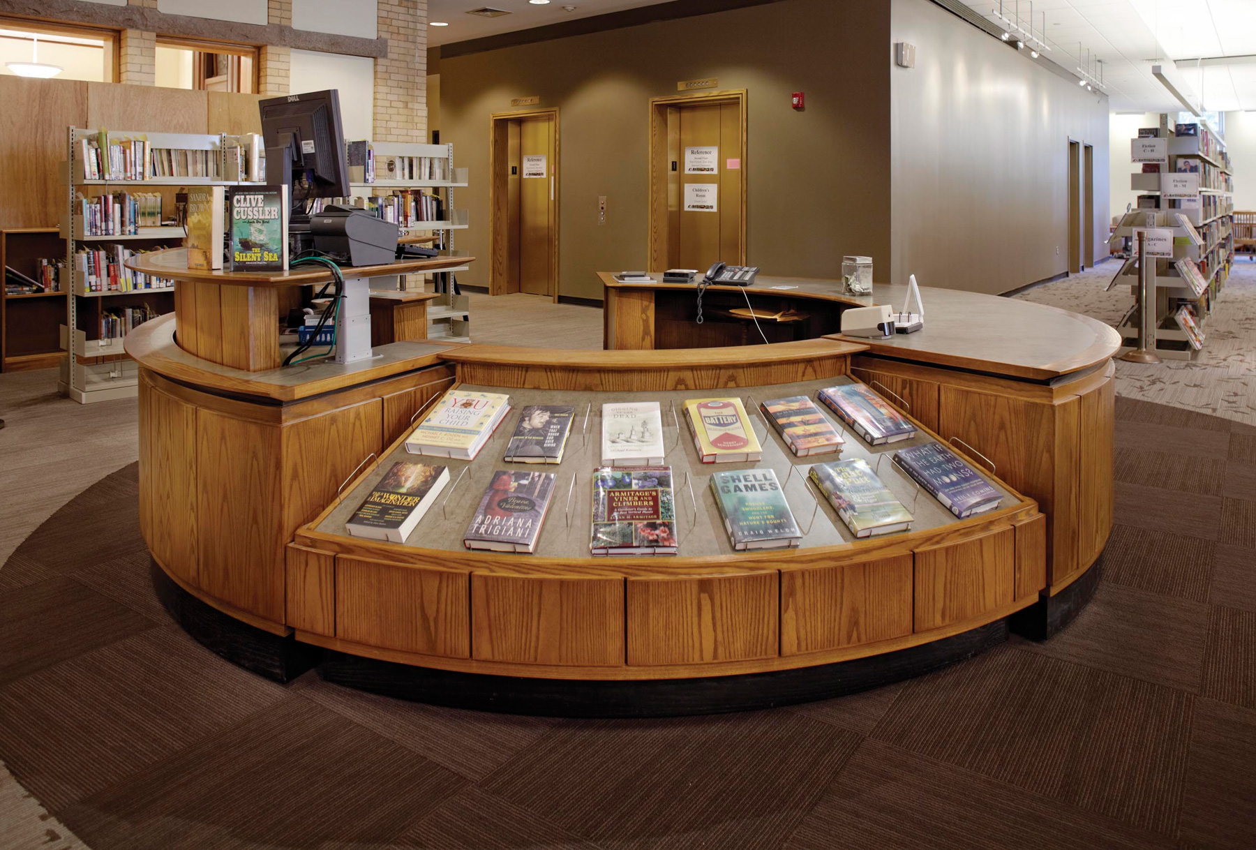 How to Spruce Up Popular Materials & Book Displays - Ideas ...