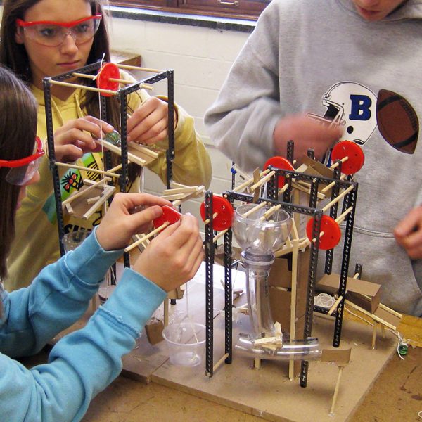 Essential Makerspace Ideas for Summer