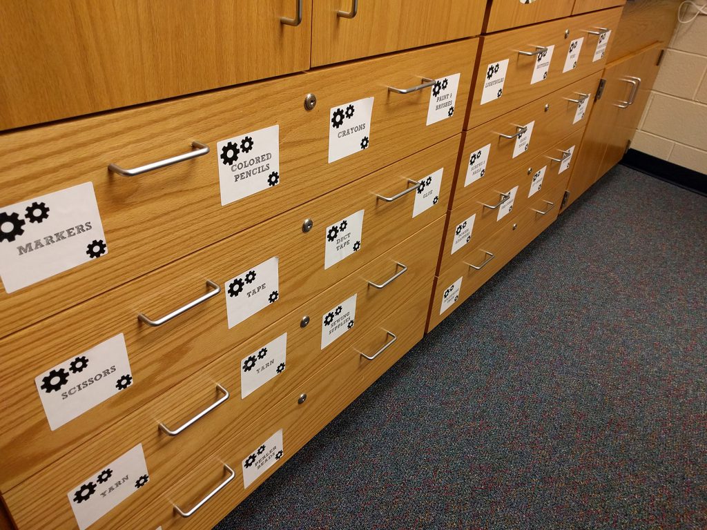 Create an Amazing Low-tech Library Makerspace