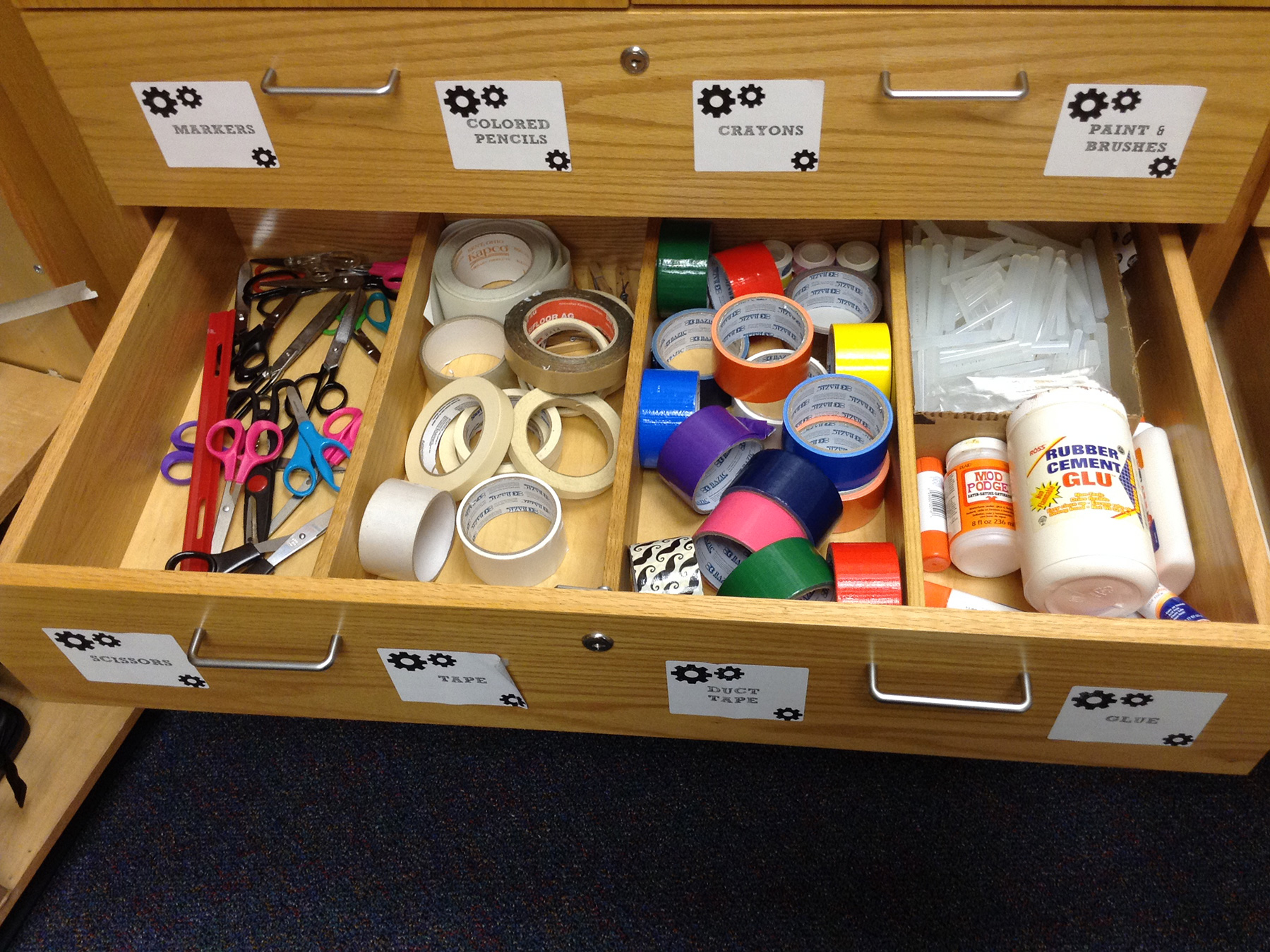 Create an Amazing Low-tech Library Makerspace