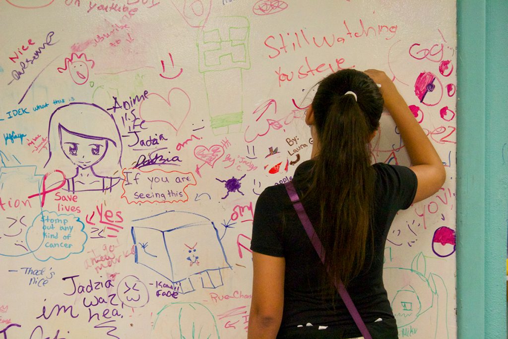 3 Reasons You Need Whiteboard Surfaces in Your Library or Classroom