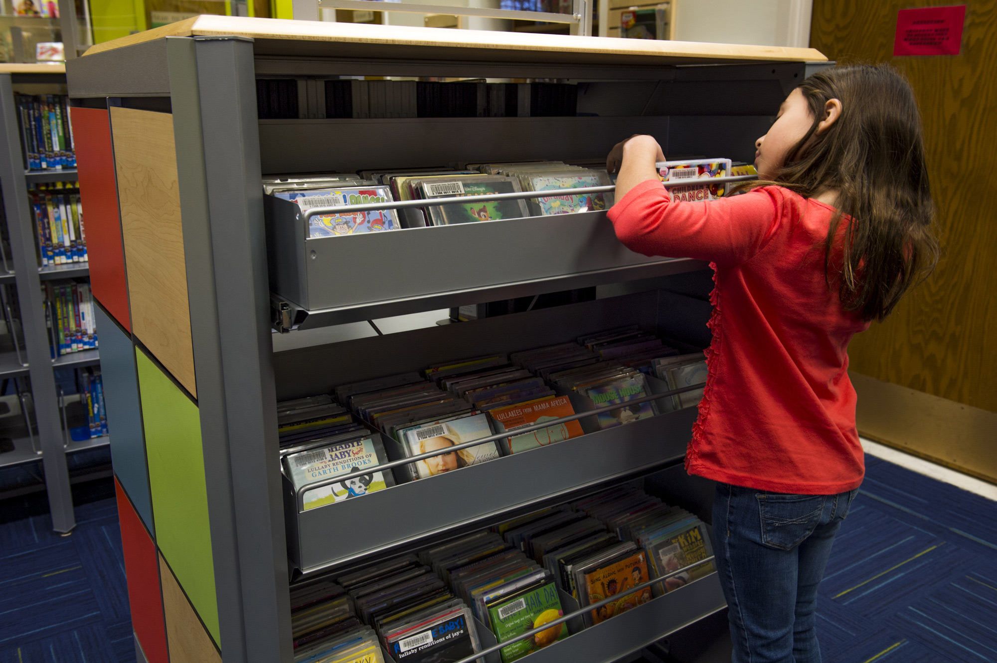 Joshua Hyde Public Library, MA - http://demcointeriors.com