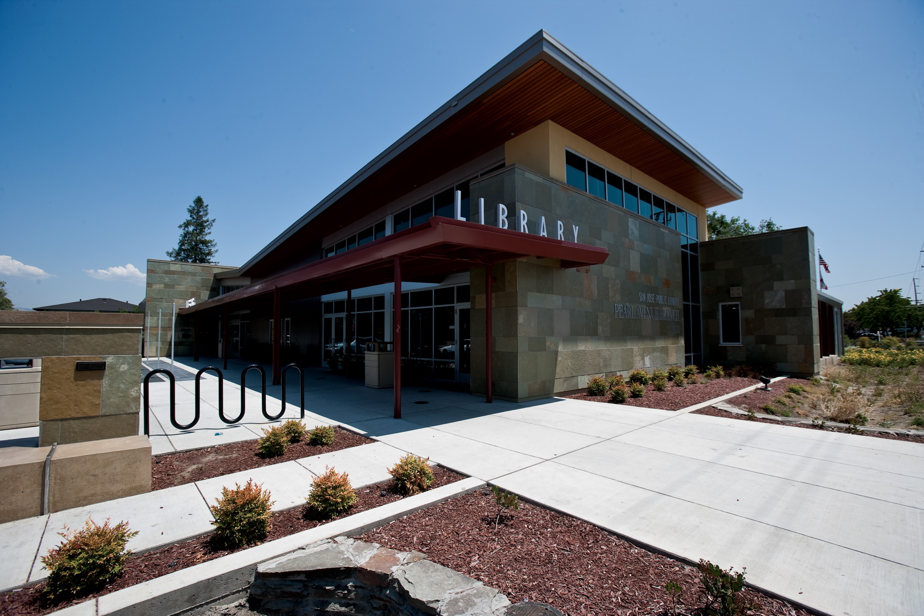 San José, Pearl Avenue Branch, CA - http://demcointeriors.com