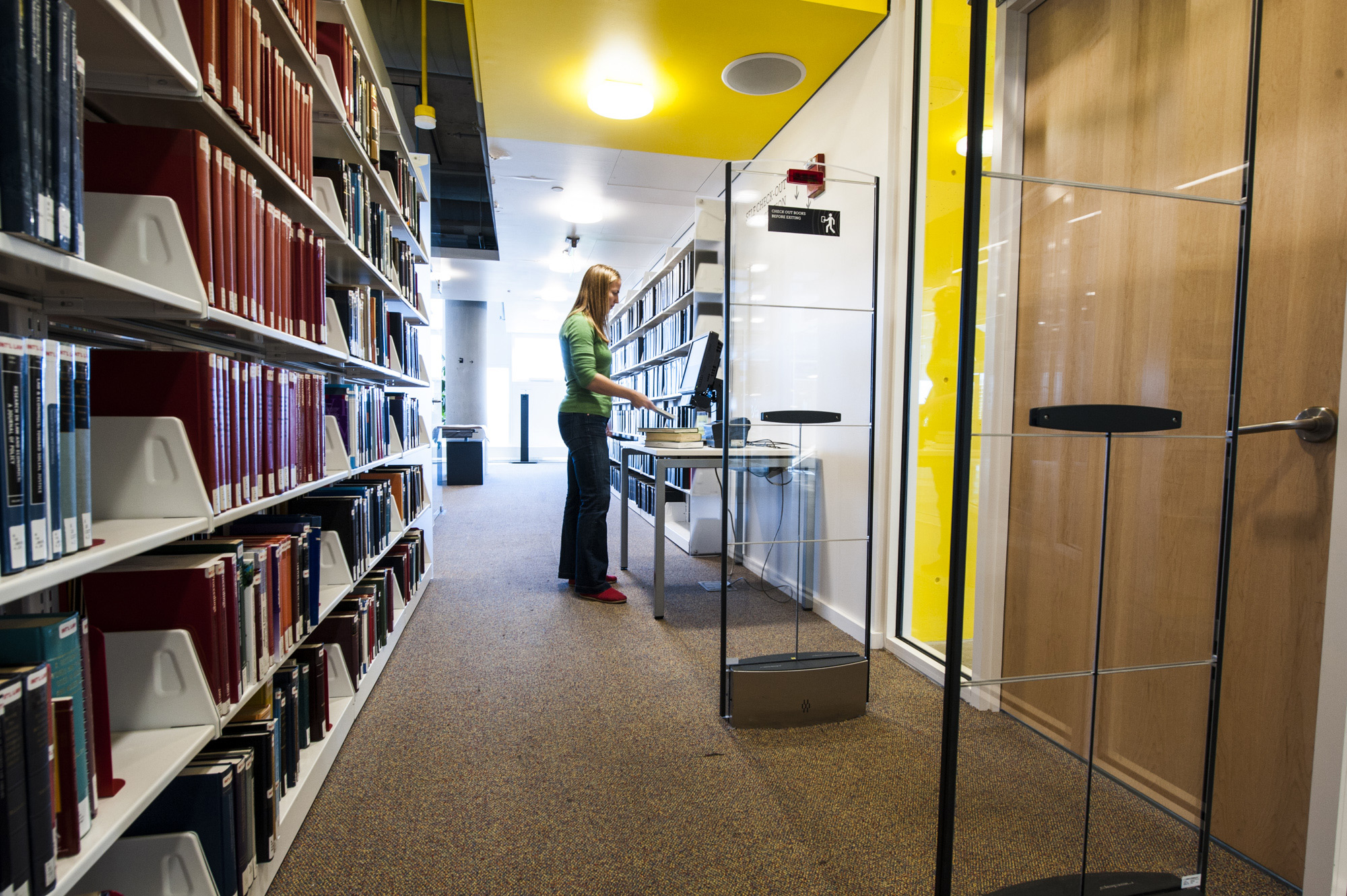 University of Baltimore Law Library, MD - http://demcointeriors.com