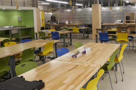 10 Questions to Plan a Library Makerspace
