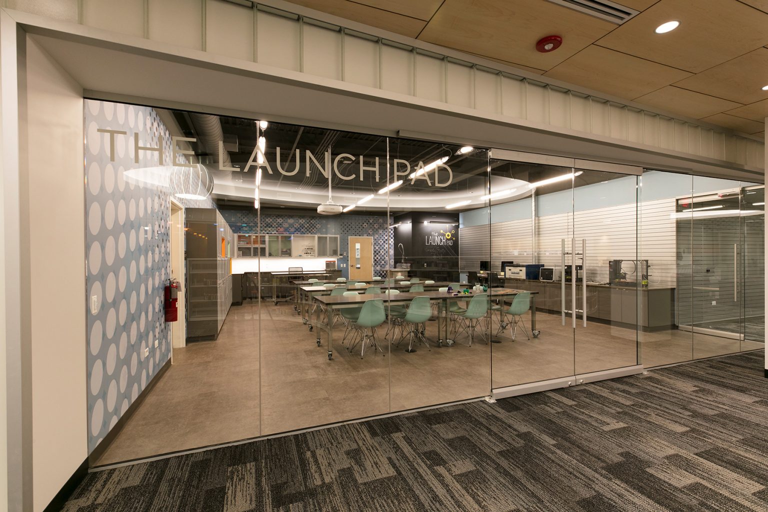 10 Questions to Plan a Library Makerspace